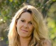 Julie Shiels | Personal Profile from ContactCenterWorld.com