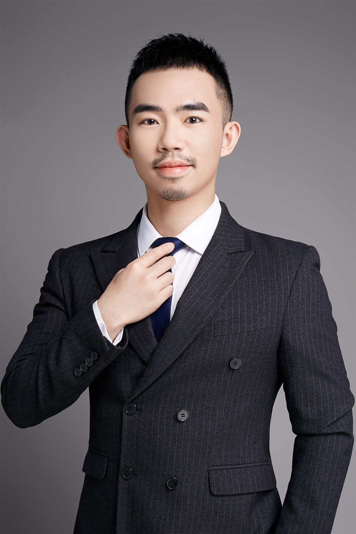 Daniel Huang | Personal Profile from ContactCenterWorld.com